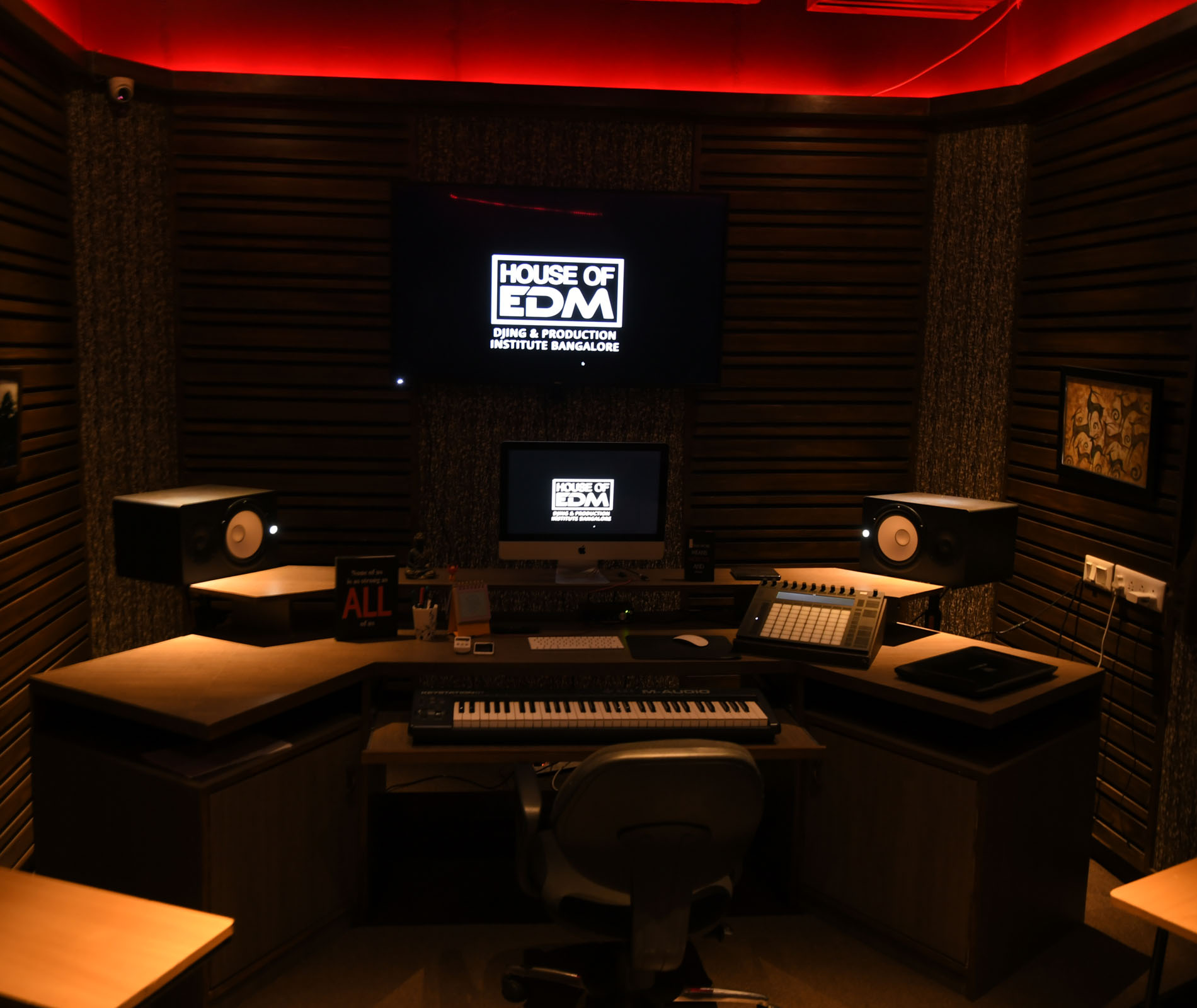 Digital Studio House